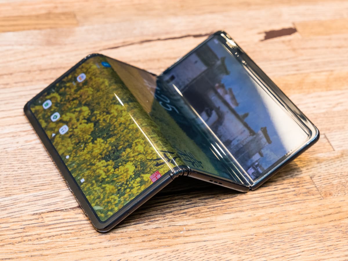 Best Tri Fold Mobile Phones Price List in India - Phones by Features ...